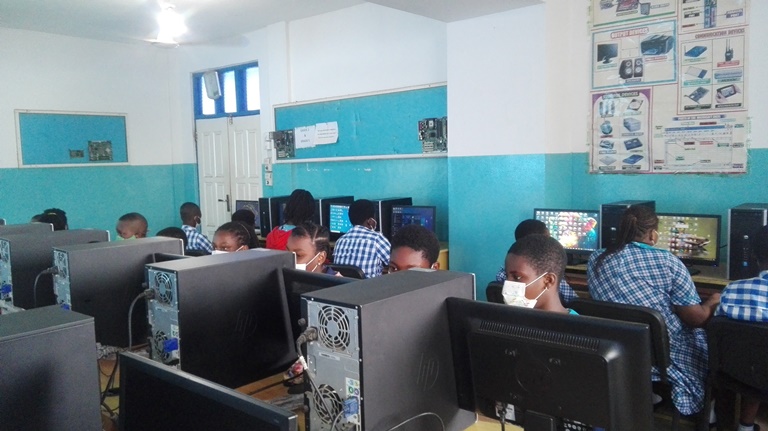 Computer Laboratory - Startrite Montessori School