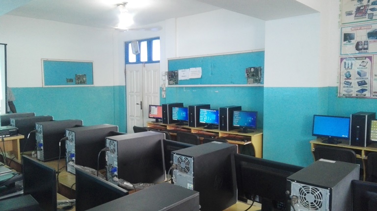 Computer Laboratory - Startrite Montessori School